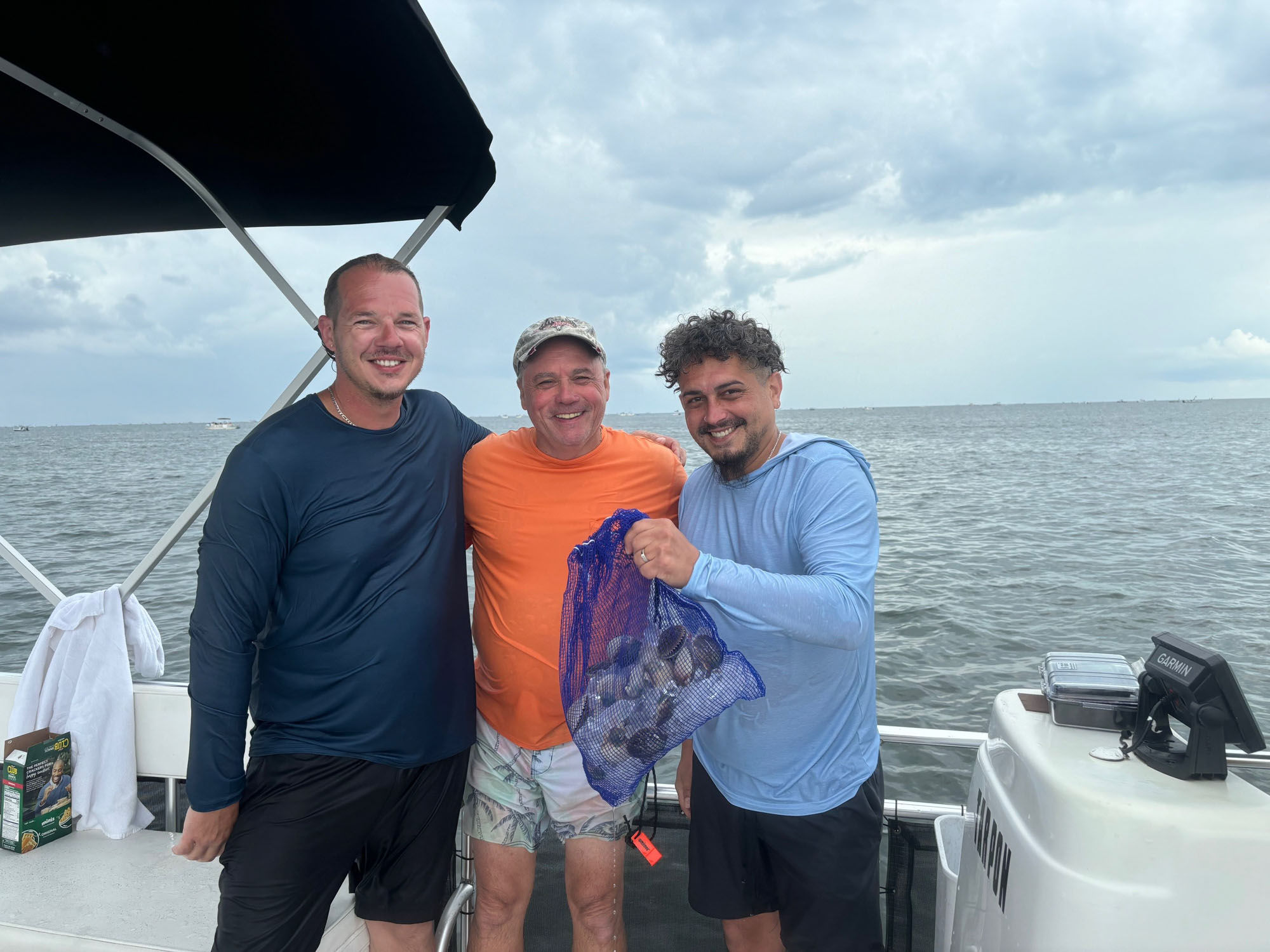 Scalloping Charters | Crystal River Preserve Adventures